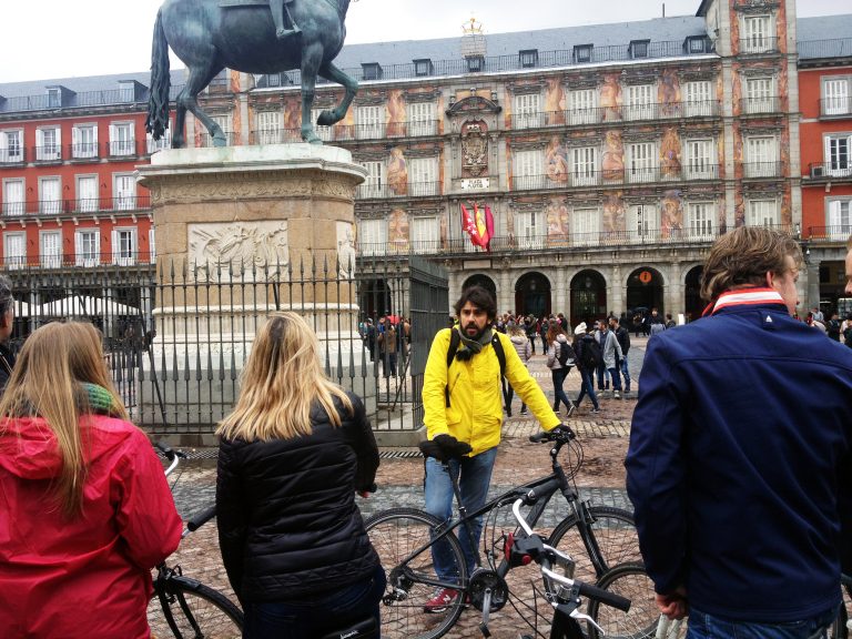 12 Fun things to do alone in Madrid (Spain) ⋆